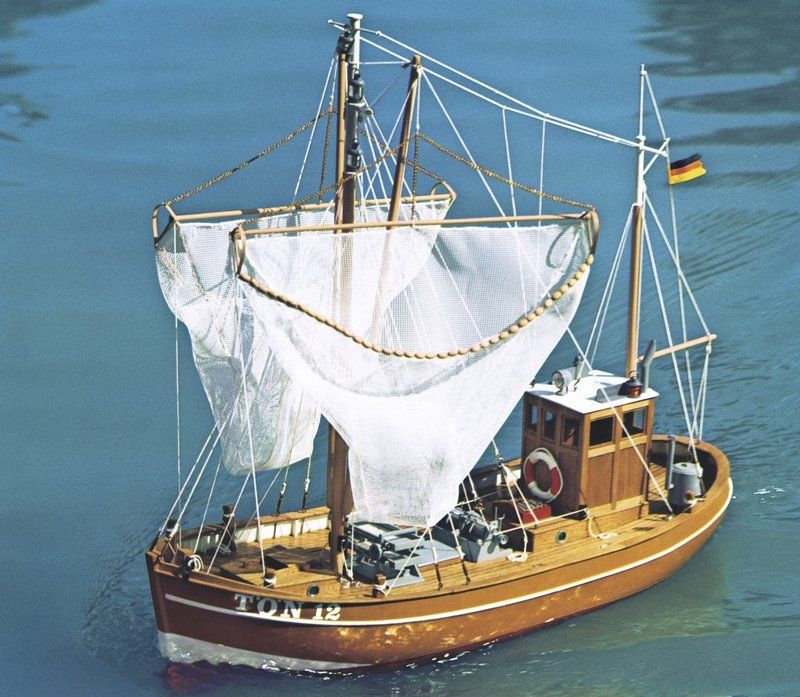 Premium Line - Krabbe Ton 12 1:25 Scale Model Boat Kit